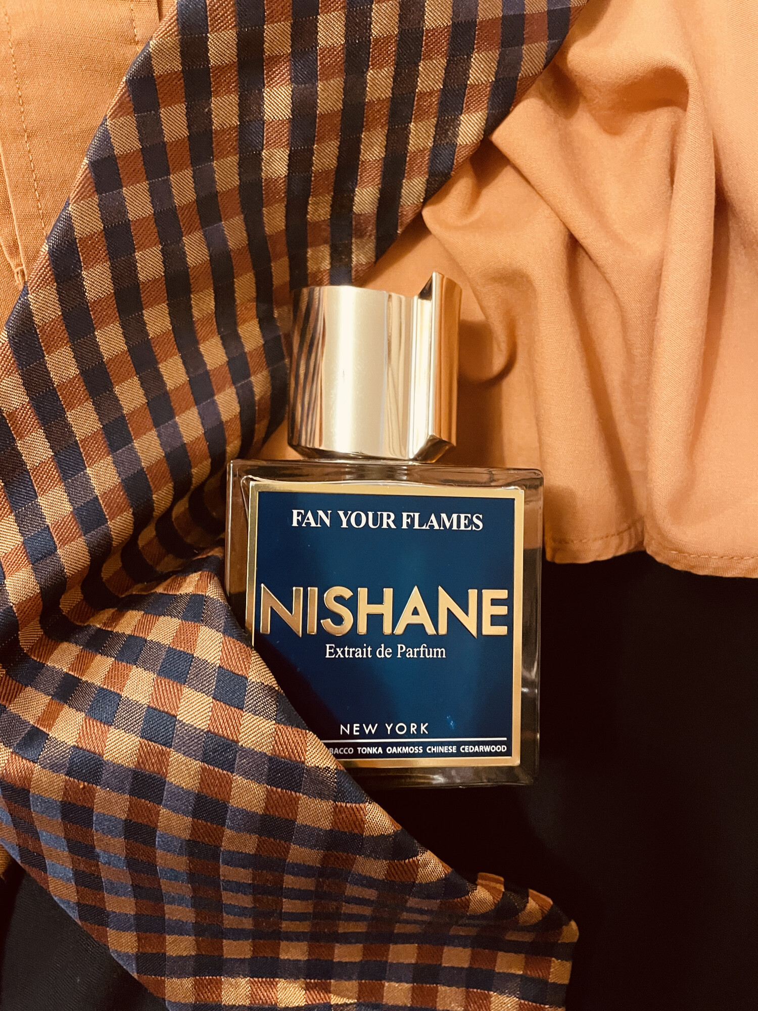 Fan Your Flames Nishane perfume - a fragrância Compartilhável 2016