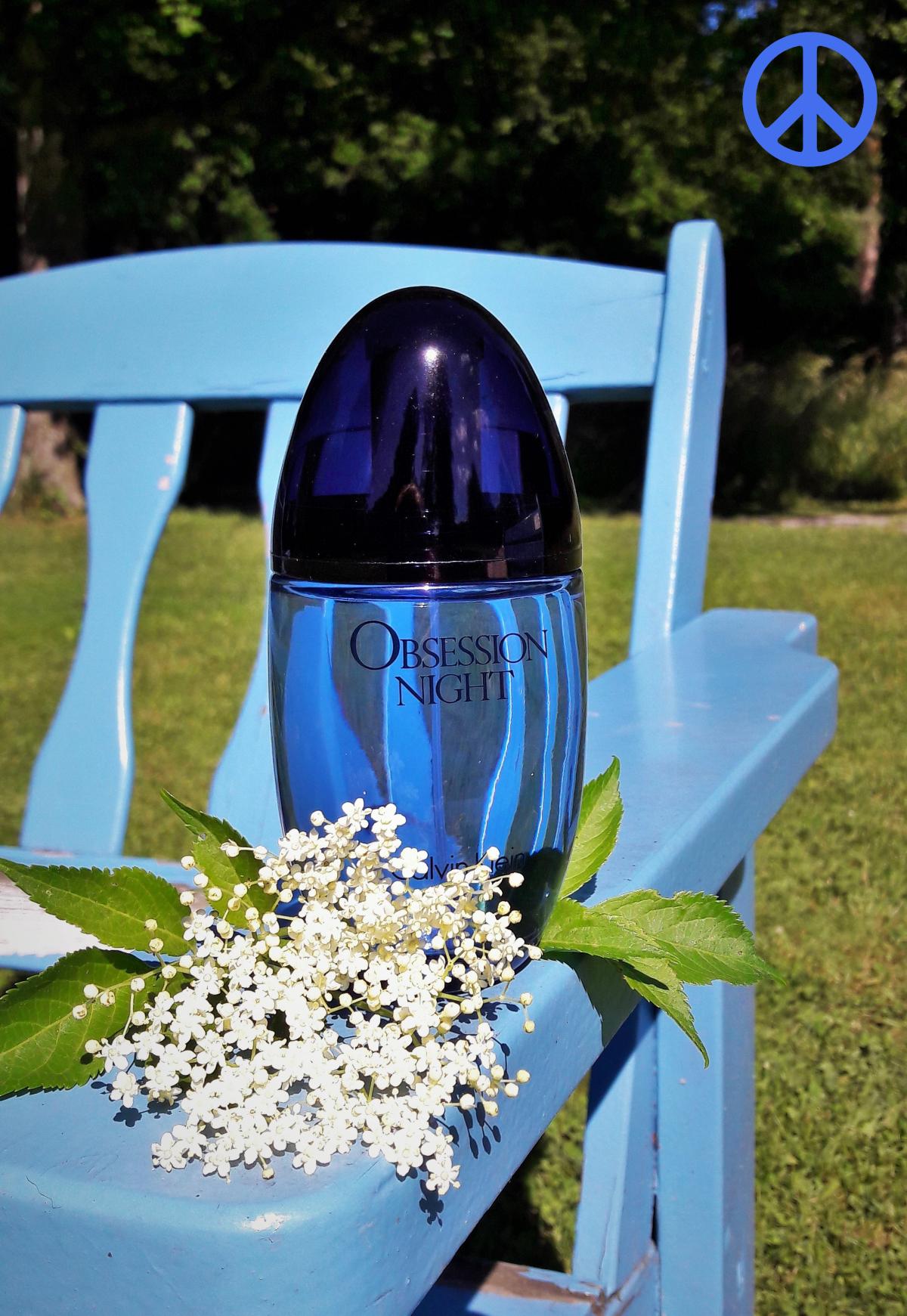 Obsession Night Woman Calvin Klein - una fragranza da donna 2005