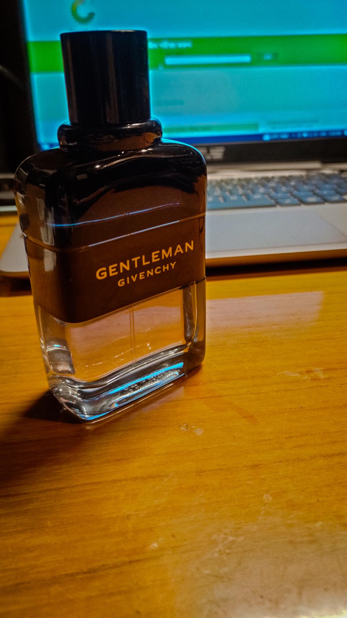 Gentleman Eau de Toilette Intense Givenchy Colônia - a fragrância ...