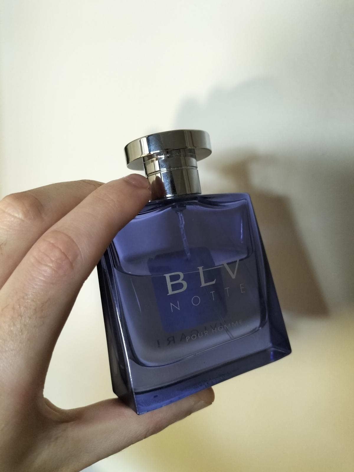 BLV Notte Pour Homme Bvlgari Colonia - una fragancia para Hombres 2004