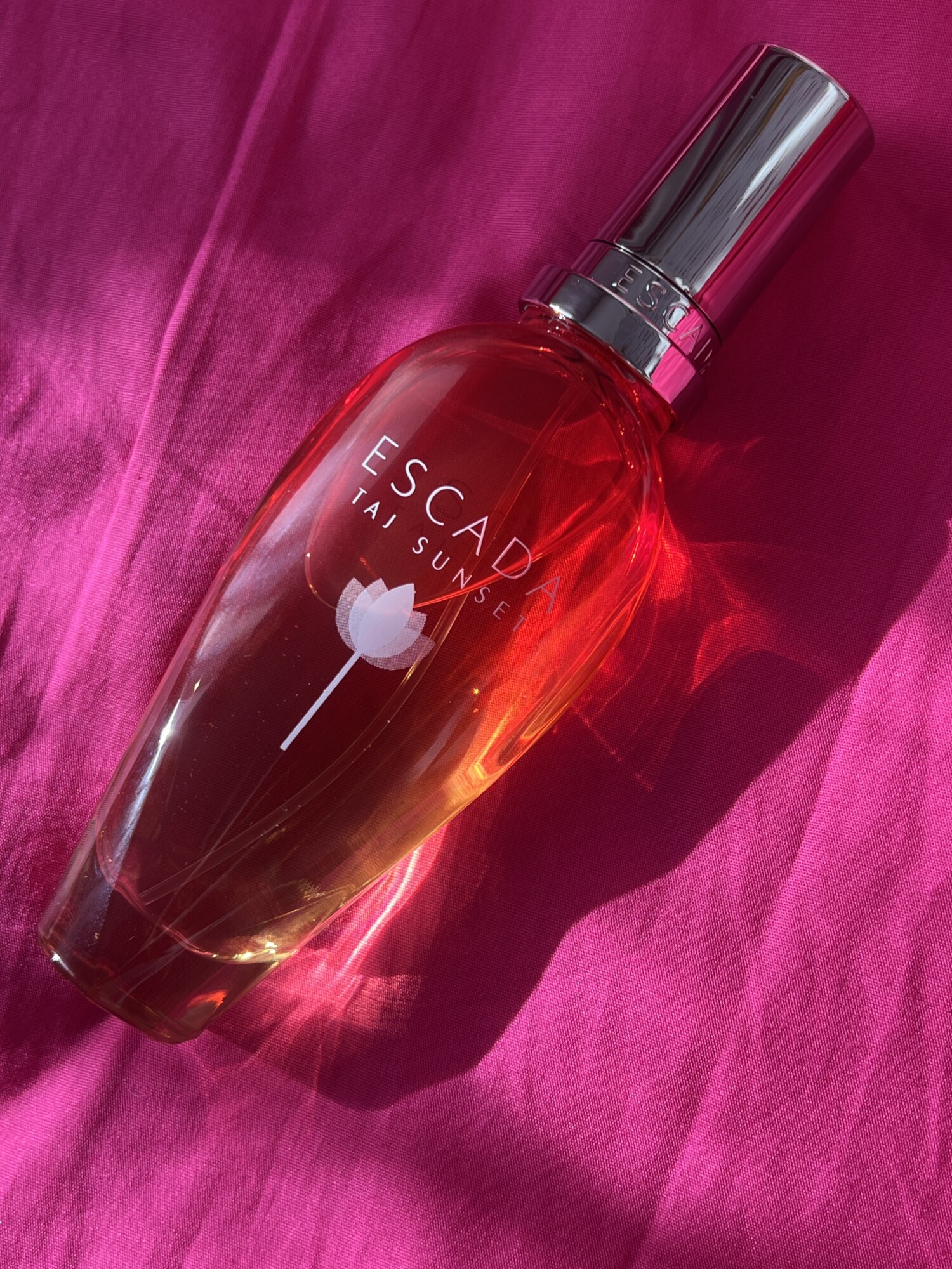 Taj Sunset Escada perfume - a fragrância Feminino 2011