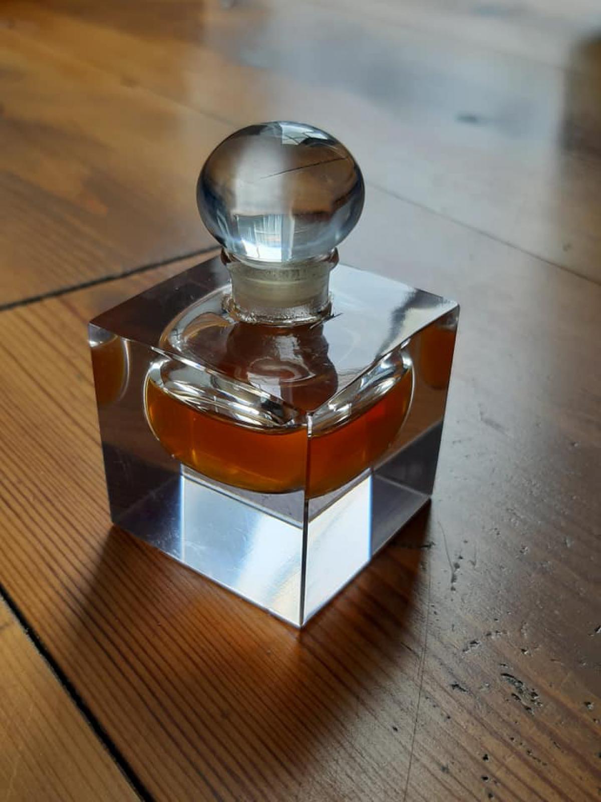 Lauren Ralph Lauren perfume - a fragrância Feminino 1978