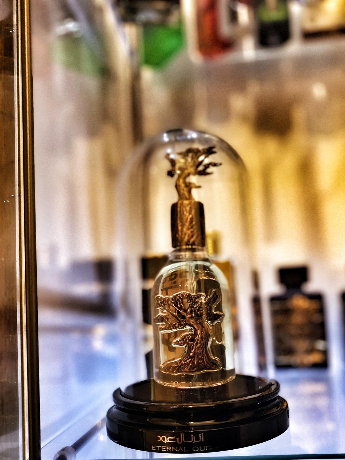 Eternal Oud Lattafa Perfumes - una novità fragranza unisex 2022