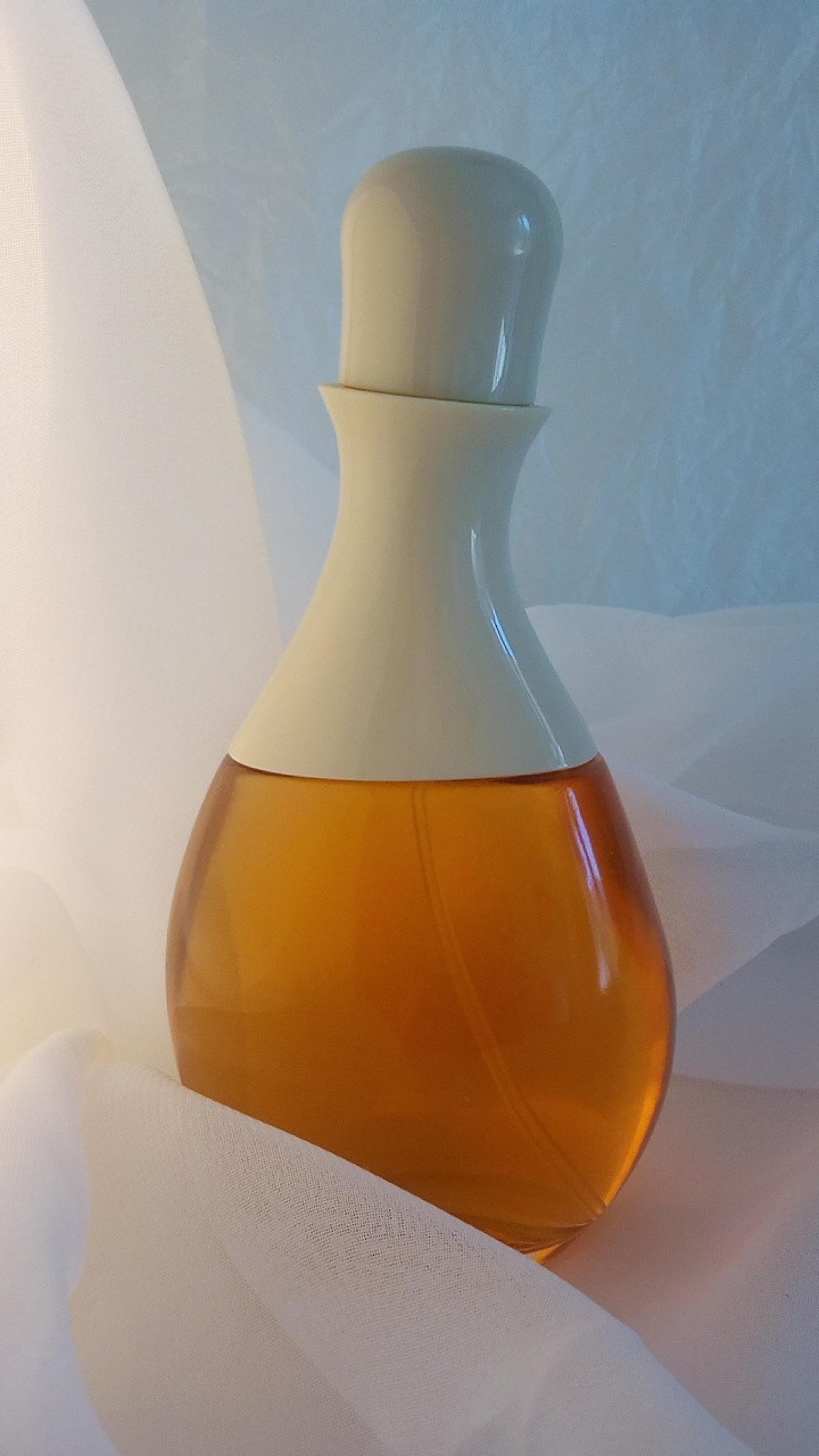 Halston Classic Halston parfum - un parfum pour femme 1975