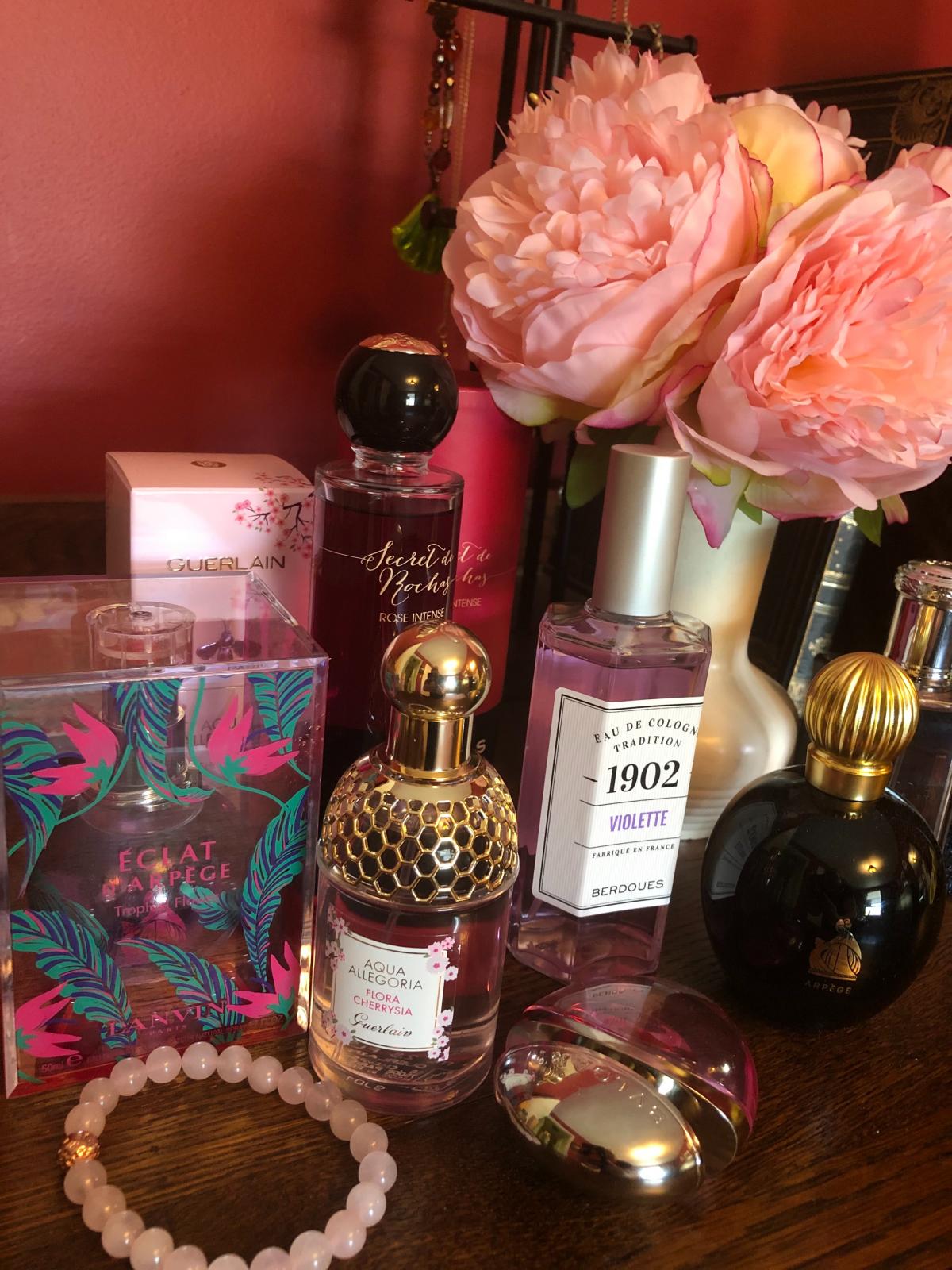 Secret de Rochas Rose Intense Rochas perfume - a fragrância Feminino 2015