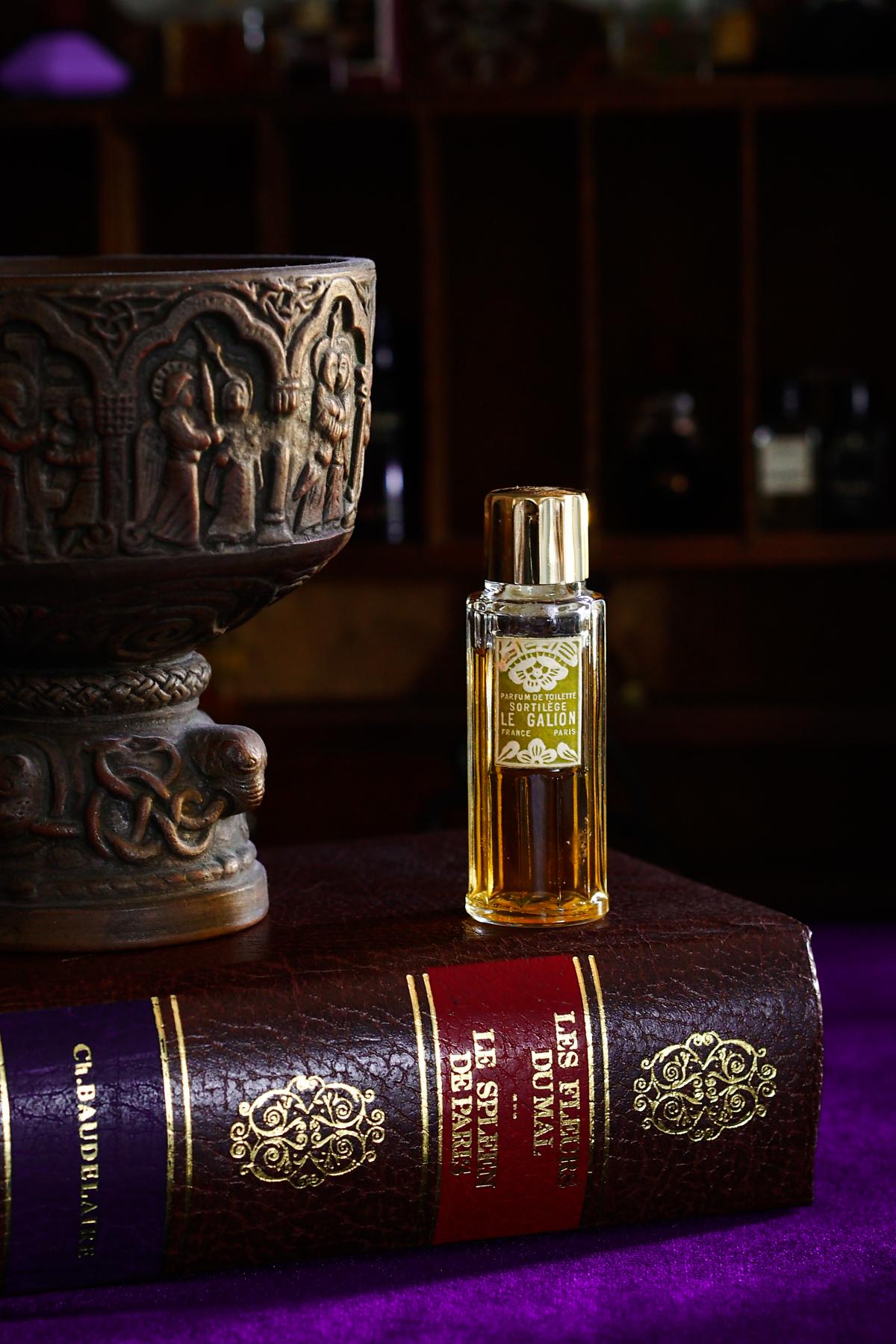 Sortilège Le Galion perfume - a fragrância Feminino 1937