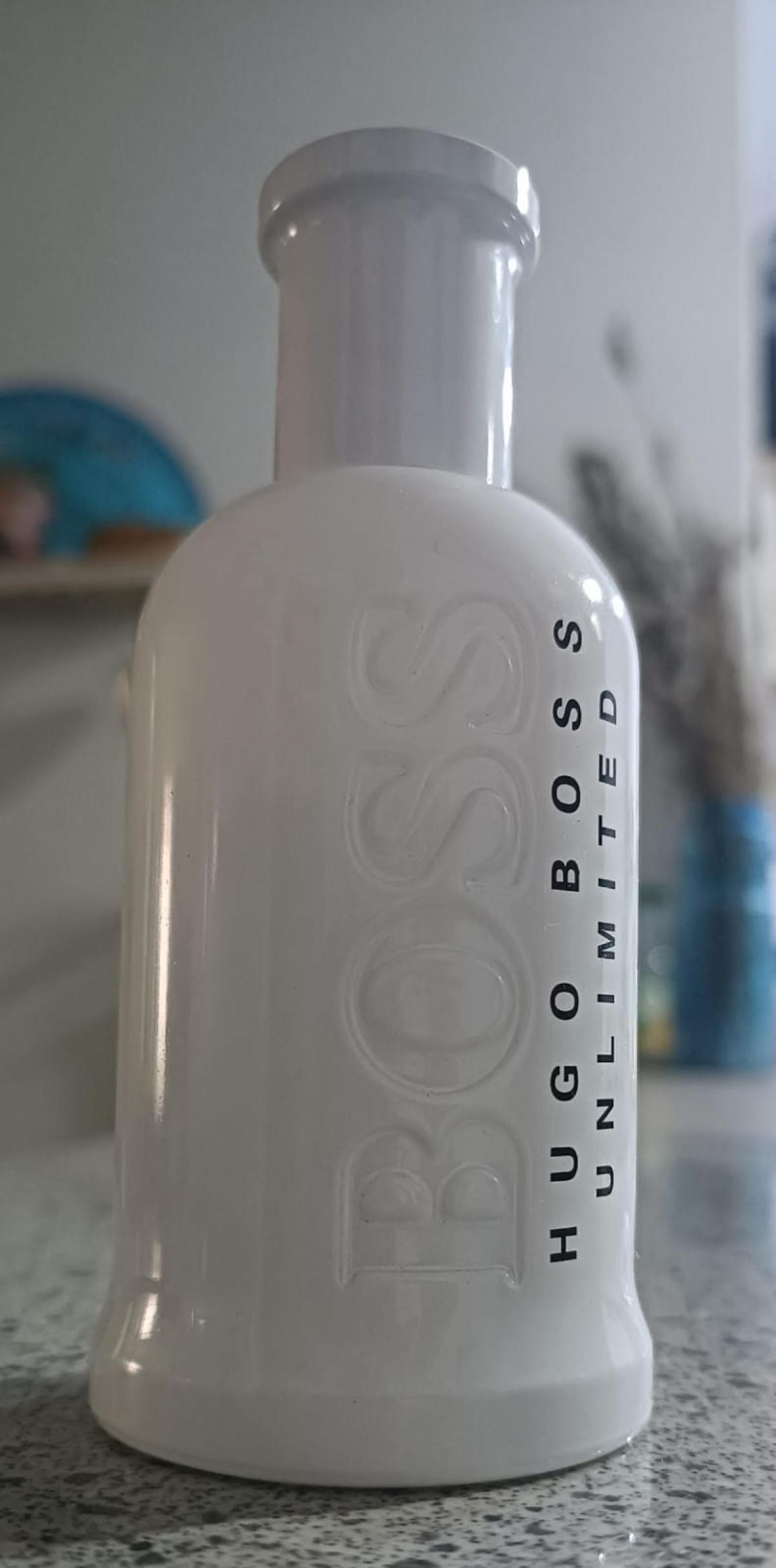 Hugo Boss Unlimited Hugo Boss Colonia - una fragancia para Hombres 2014