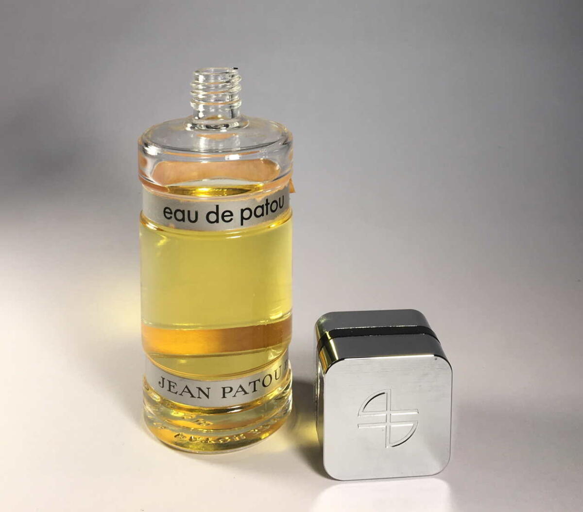 Eau de Patou Jean Patou - una fragranza da donna 1976
