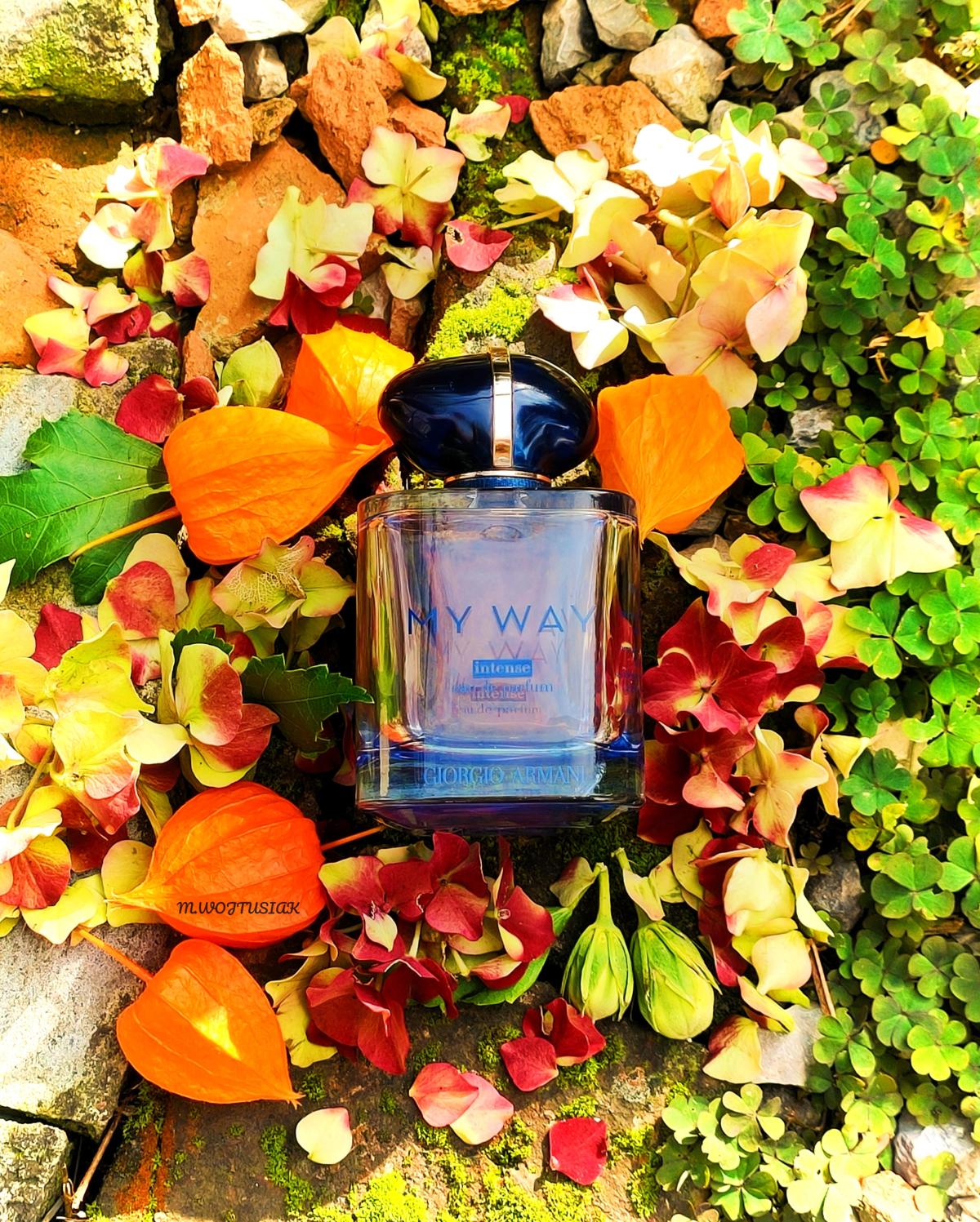 My Way Intense Giorgio Armani - una fragranza da donna 2021