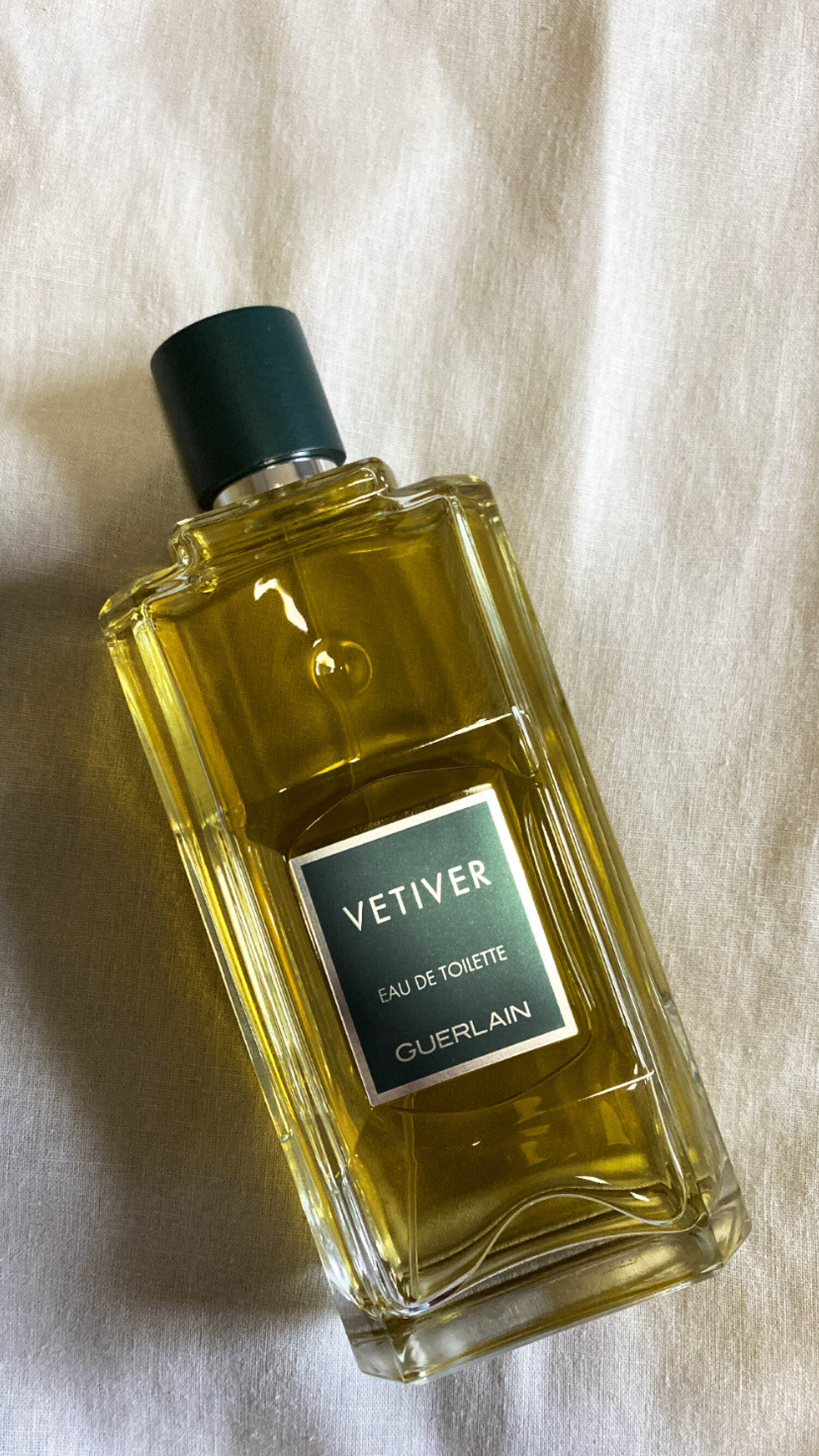 Vetiver Guerlain Cologne - un parfum pour homme 2000