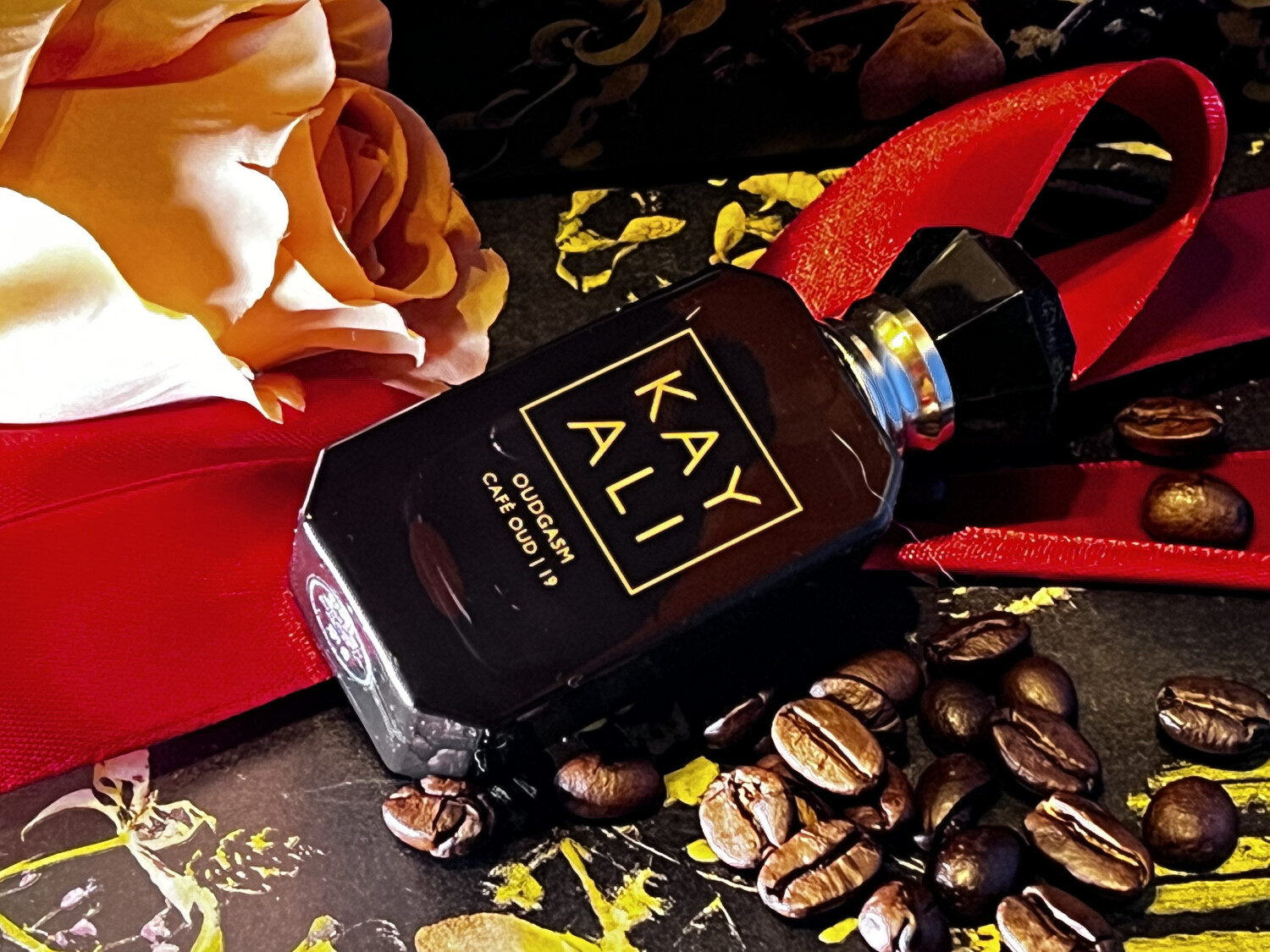 Oudgasm Café Oud | 19 Eau de Parfum Intense Kayali Fragrances - una ...