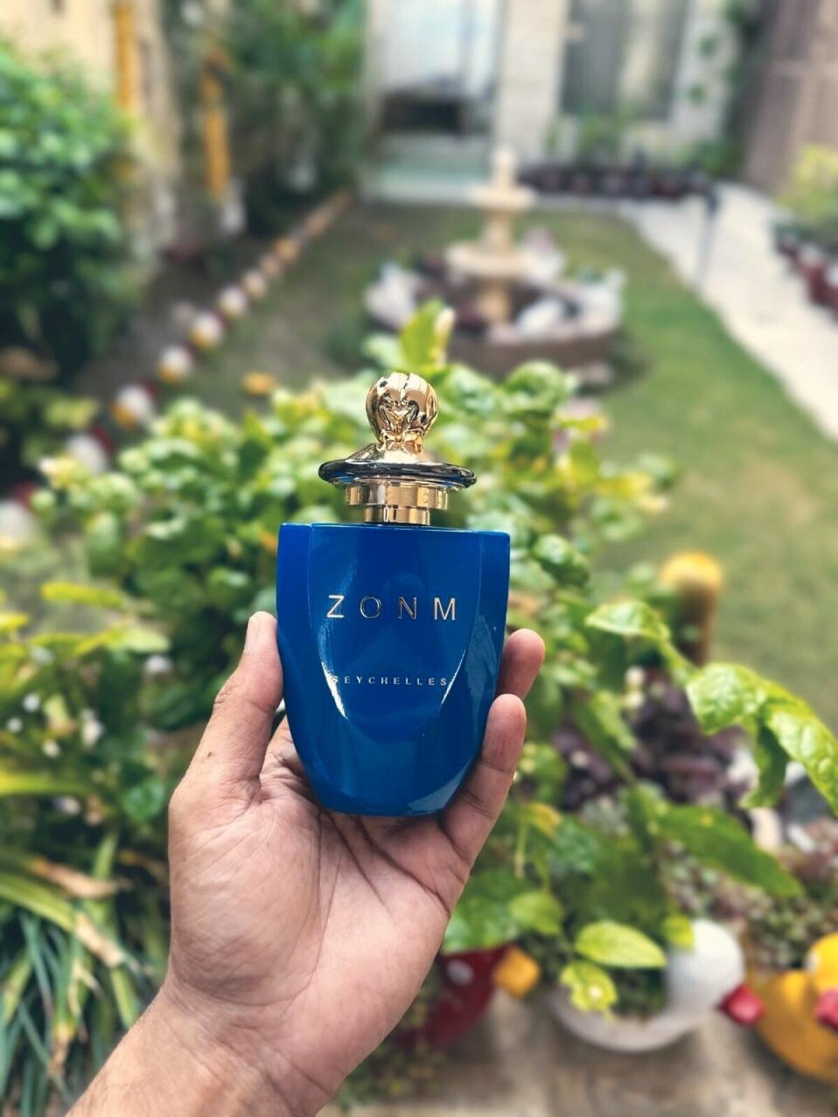 Zonm Coco De Mer Cosmetics Colonia - una fragancia para Hombres 2020