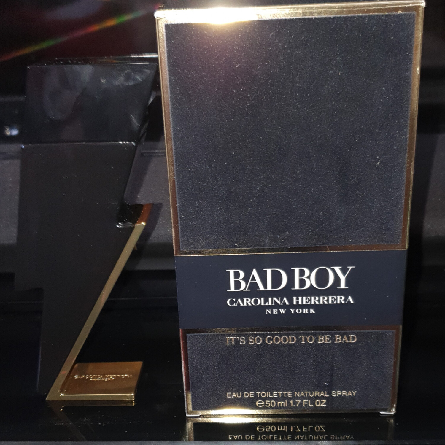 Bad Boy Carolina Herrera Colonia - una fragancia para Hombres 2019