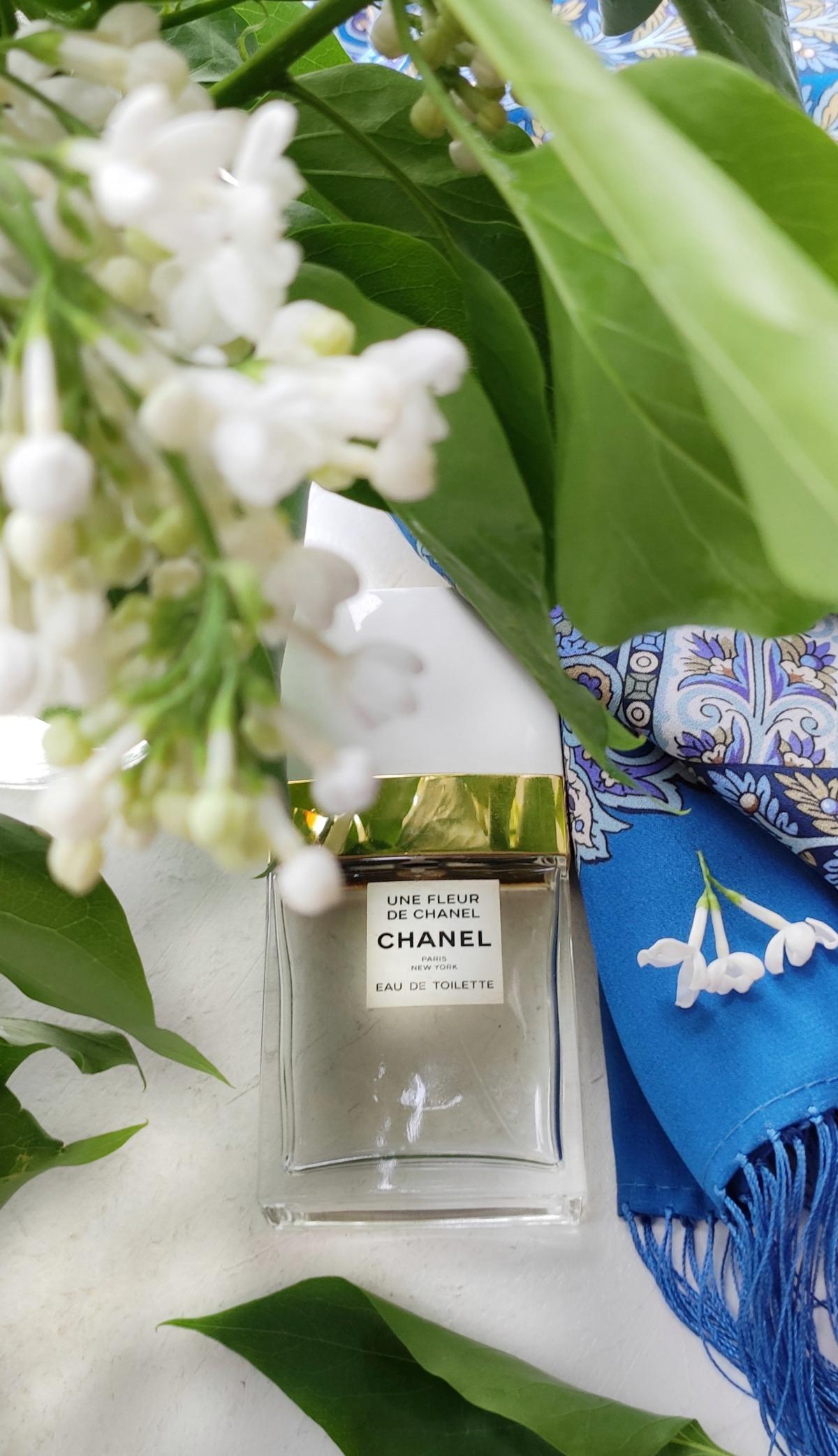 Une Fleur de Chanel Chanel - una fragranza da donna 1998