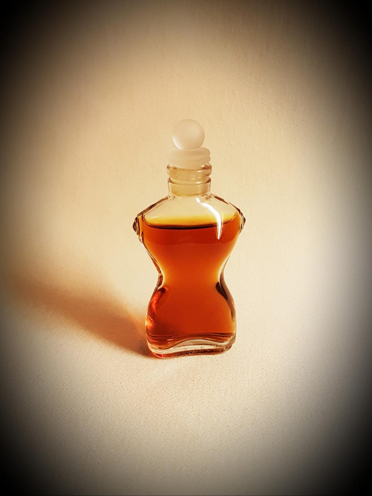 Shocking Schiaparelli parfum - un parfum pour femme 1937