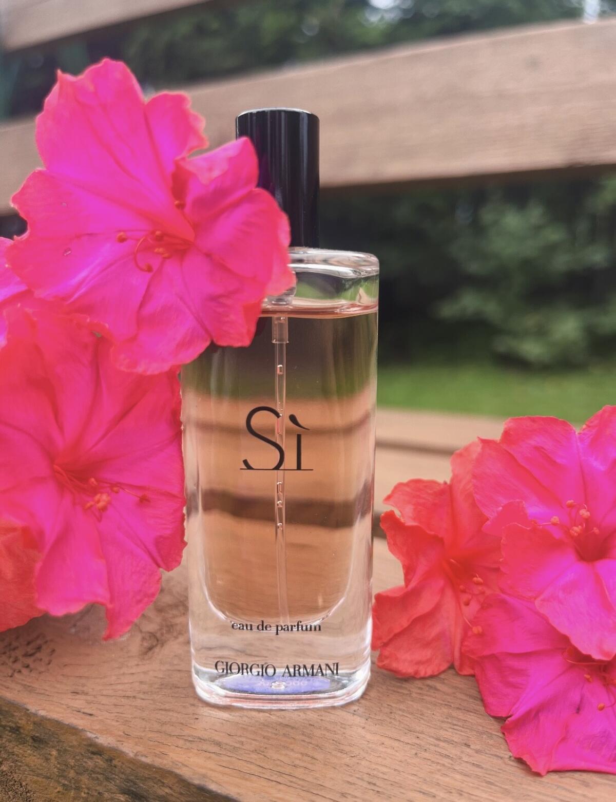 Si Giorgio Armani perfumy - to perfumy dla kobiet 2013