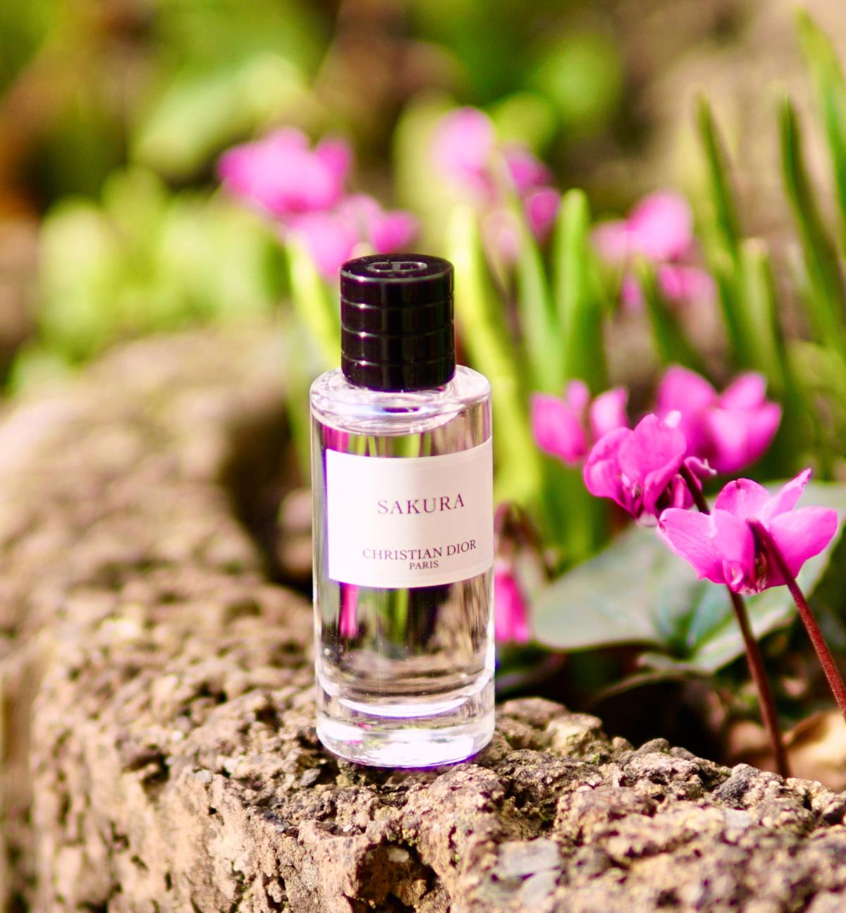 Sakura Dior عطر - a fragrance للجنسين 2018