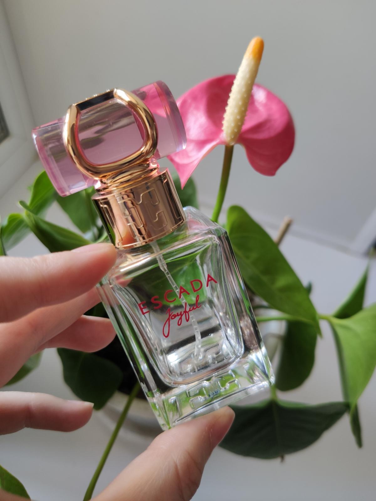 Joyful Escada perfume - a fragrância Feminino 2014