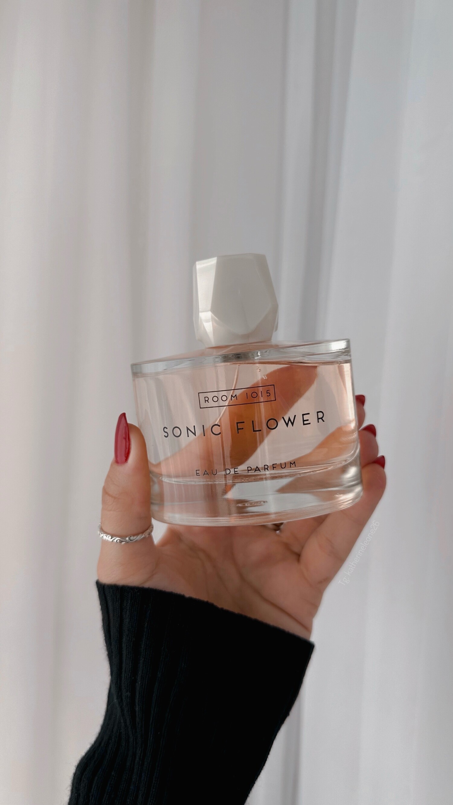 Sonic Flower Room 1015 perfume - a novo fragrância Compartilhável 2023
