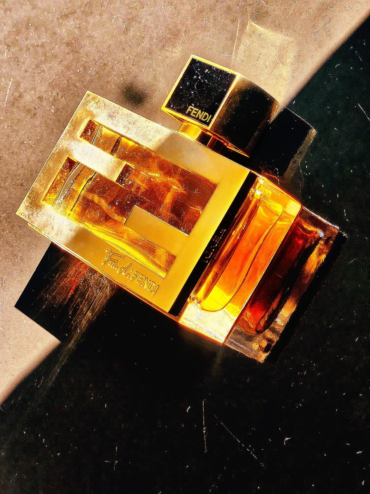Fan di Fendi Fendi parfum - un parfum pour femme 2010