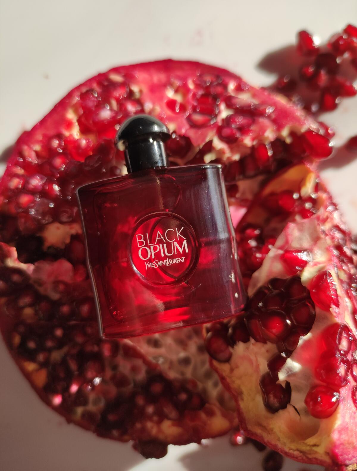 Black Opium Over Red Yves Saint Laurent perfumy - to nowe perfumy dla ...