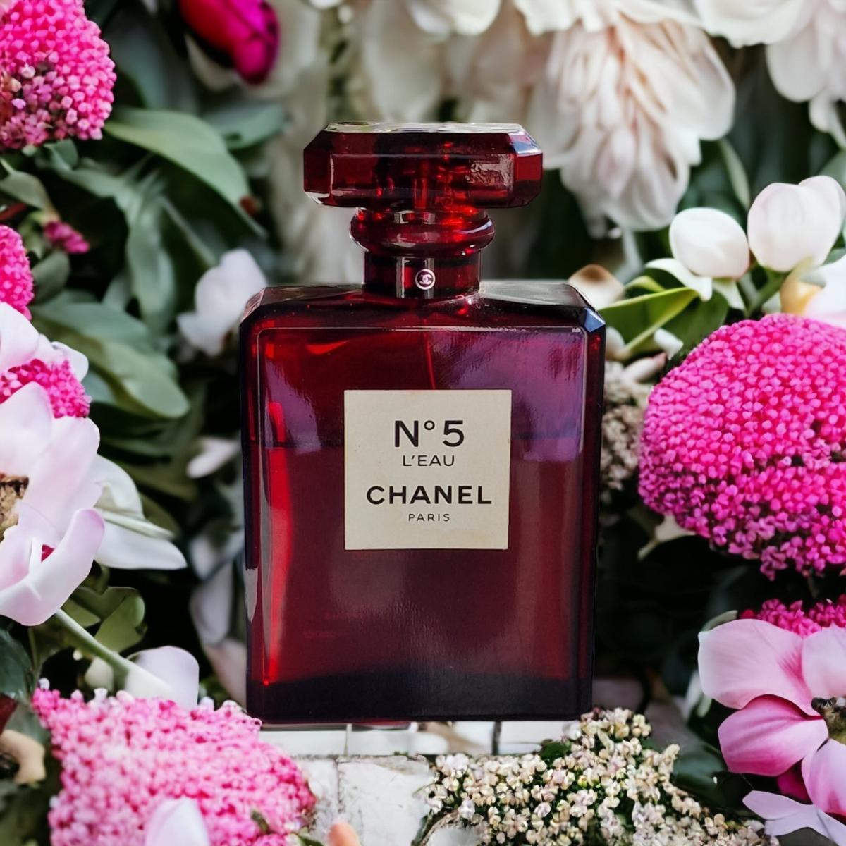 Chanel No 5 L'Eau Red Edition Chanel - una fragranza da donna 2018