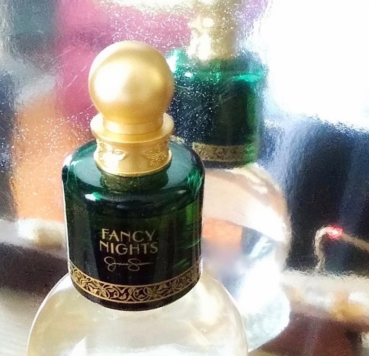 Fancy Nights Jessica Simpson fragancia - una fragancia para Mujeres 2010
