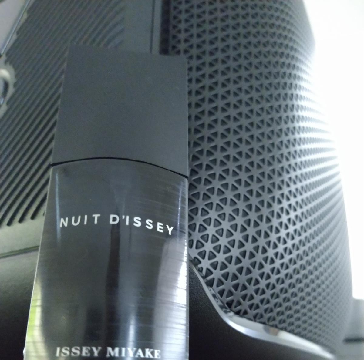 Nuit d’Issey Issey Miyake Cologne - ein es Parfum für Männer 2014