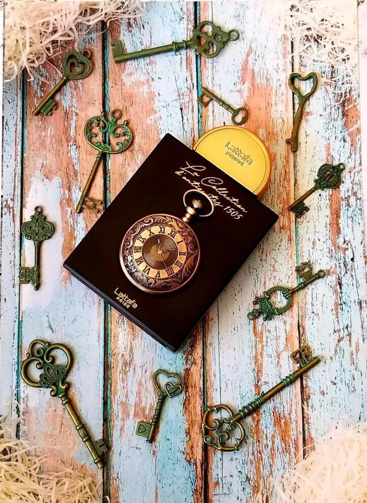 La Collection d'antiquités 1505 Lattafa Perfumes parfum - un nouveau ...