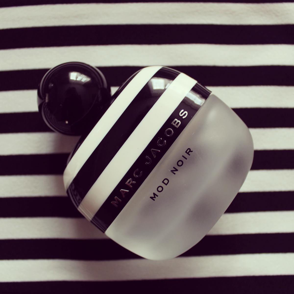 Mod Noir Marc Jacobs fragancia - una fragancia para Mujeres 2015