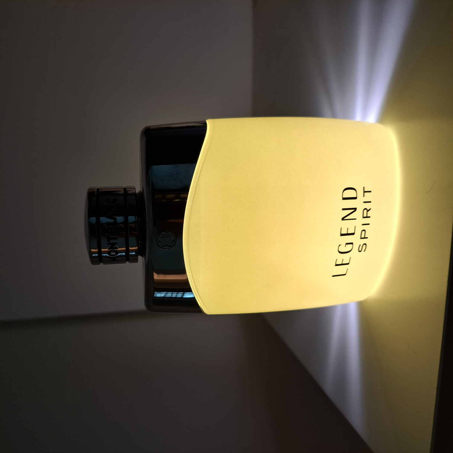 Legend Spirit Montblanc Cologne - un parfum pour homme 2016