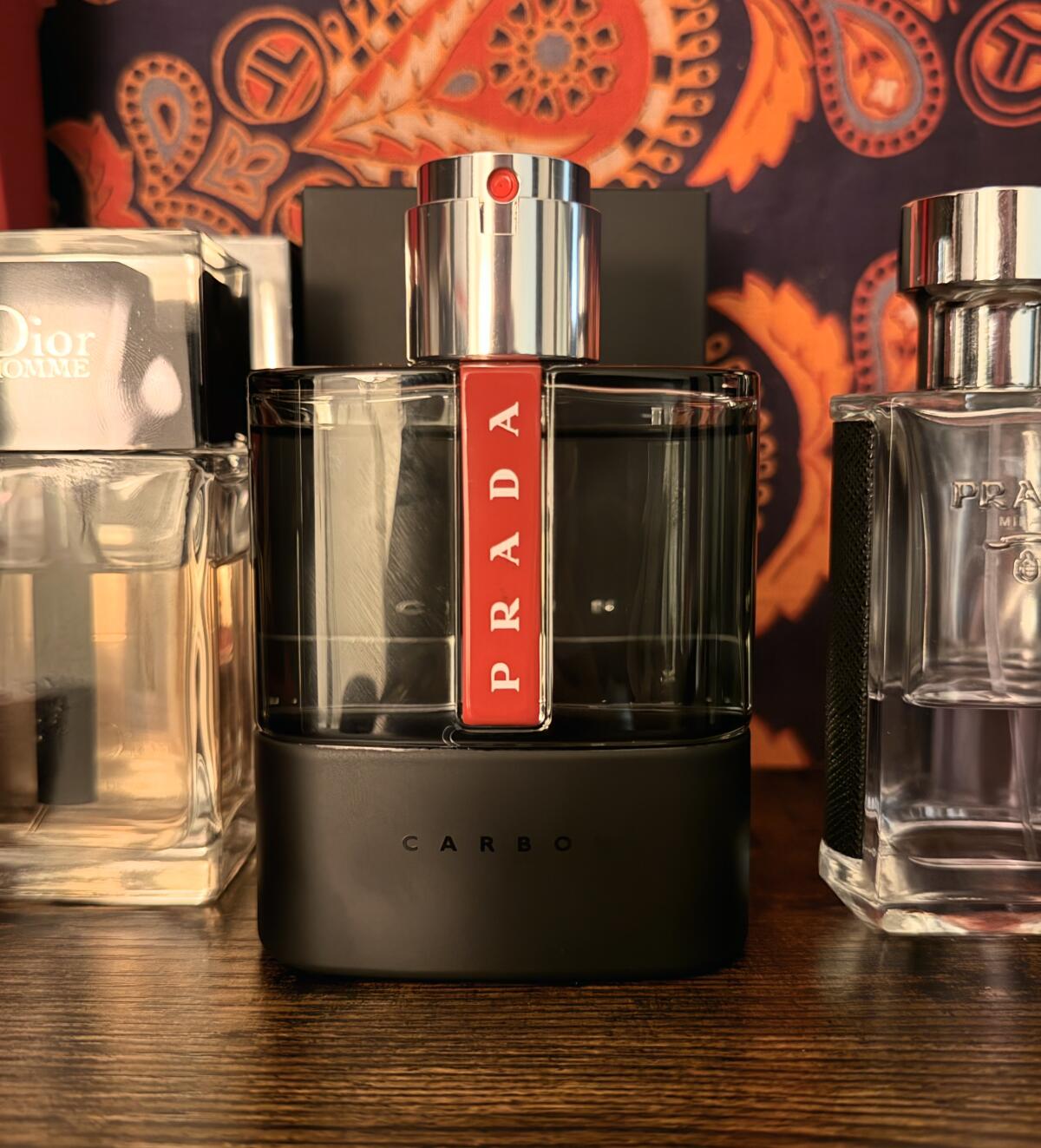 Luna Rossa Carbon Prada Colonia - una fragancia para Hombres 2017