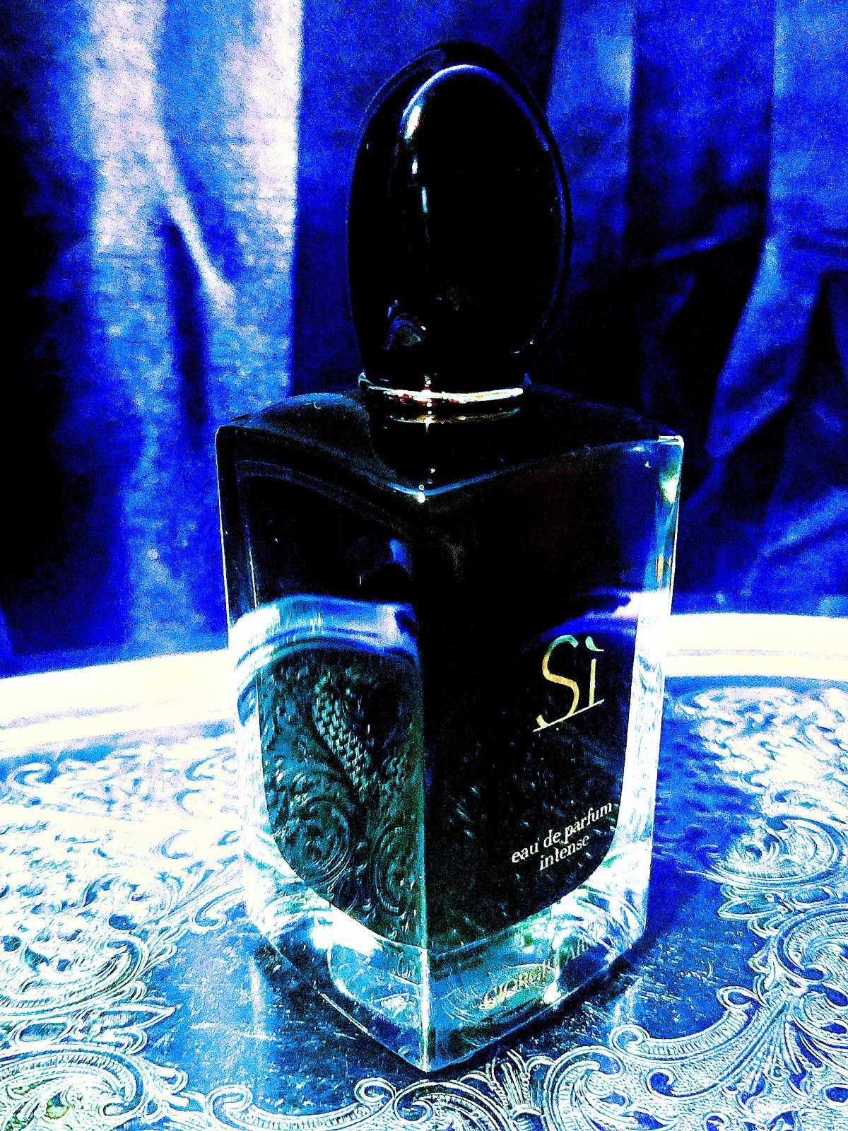 Sì Intense Giorgio Armani perfume - a fragrância Feminino 2014