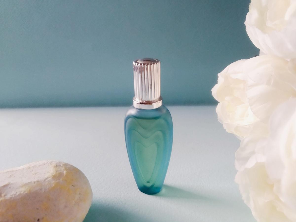 Escada Blue Romance Escada fragancia - una fragancia para Mujeres 1995