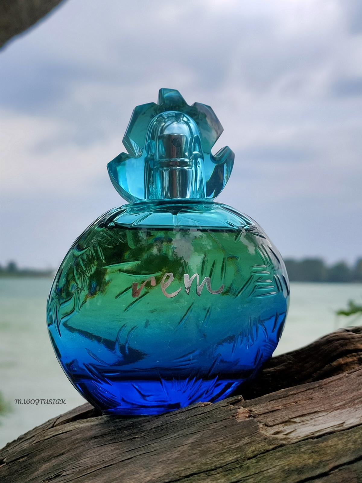 Rem Eau de Parfum Reminiscence - una fragranza da donna 2015