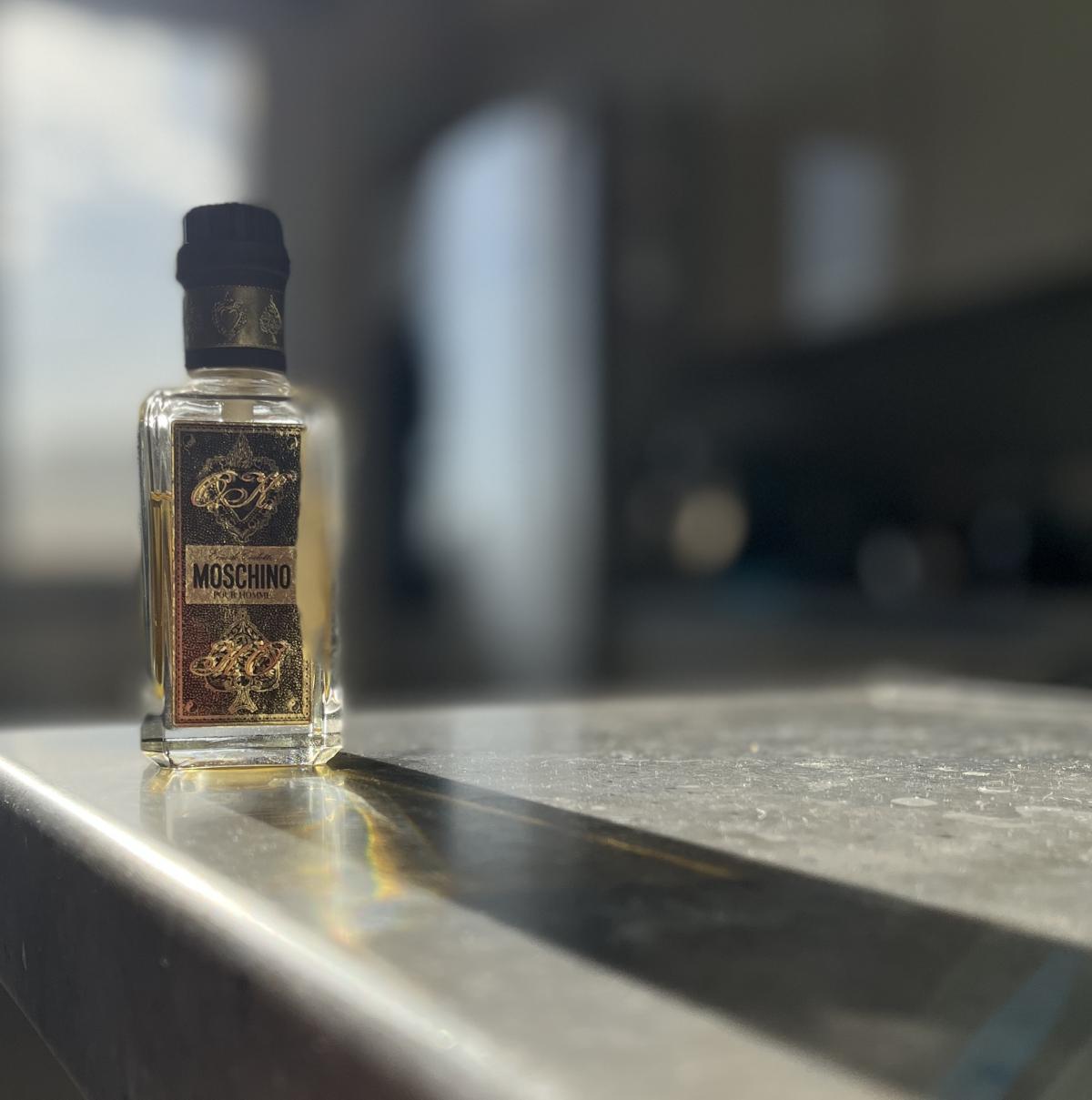 Moschino Pour Homme Moschino Cologne - ein es Parfum für Männer 1990
