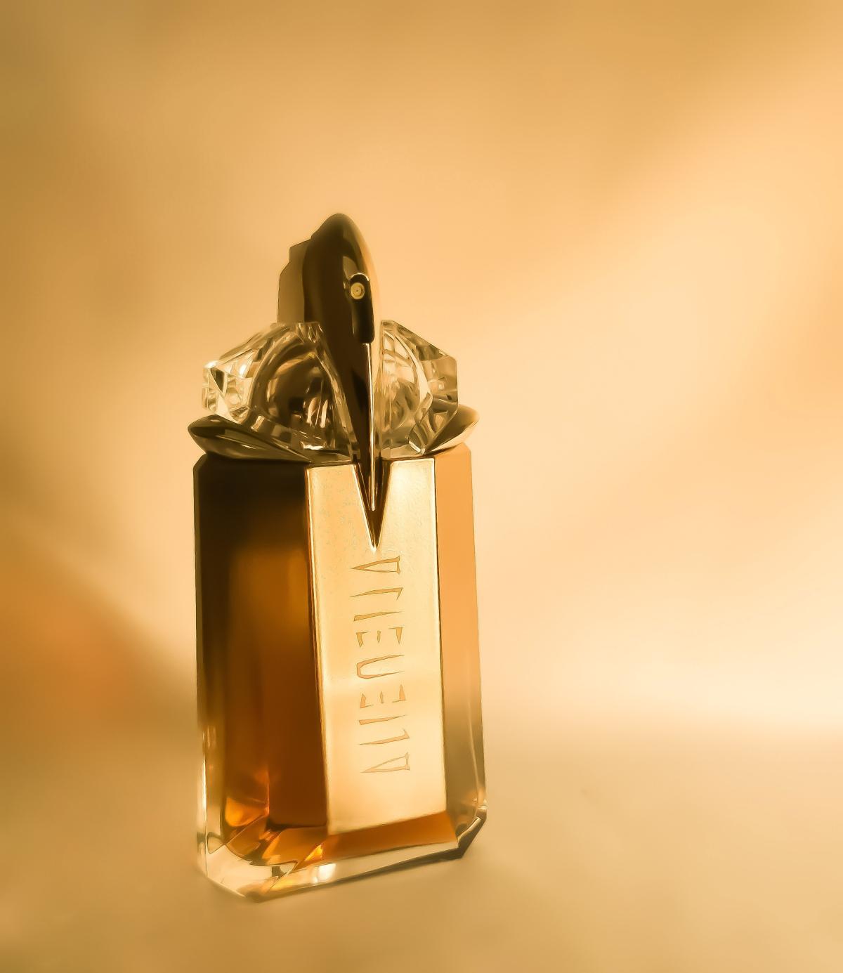 Alien Goddess Intense Mugler - una novità fragranza da donna 2022