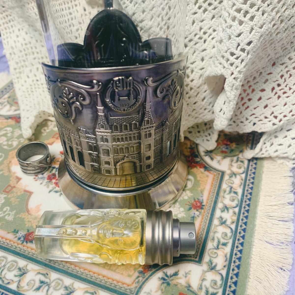 Womanity Mugler parfum - een geur voor dames 2010