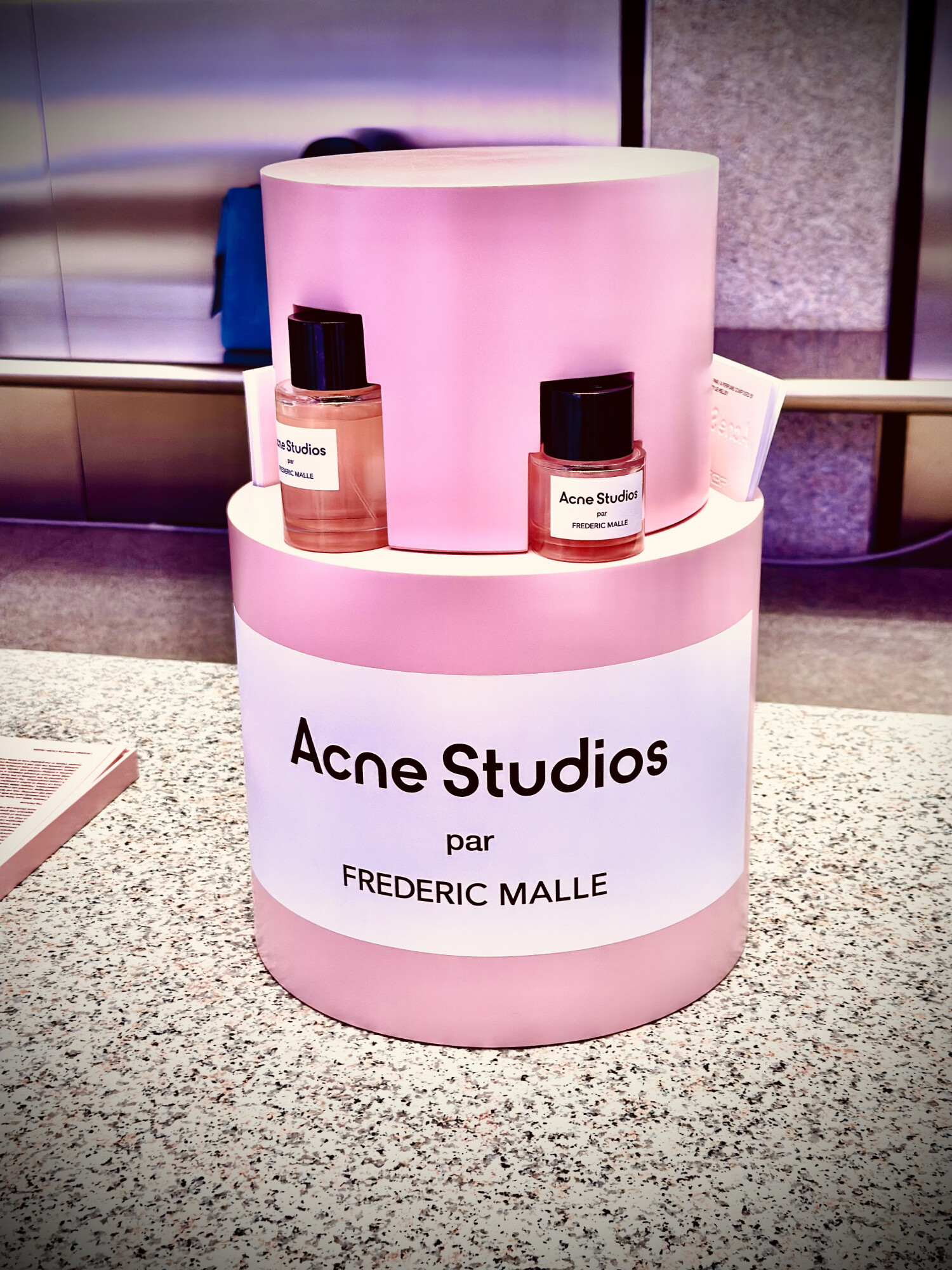 Acne Studios Frederic Malle - una novità fragranza unisex 2024
