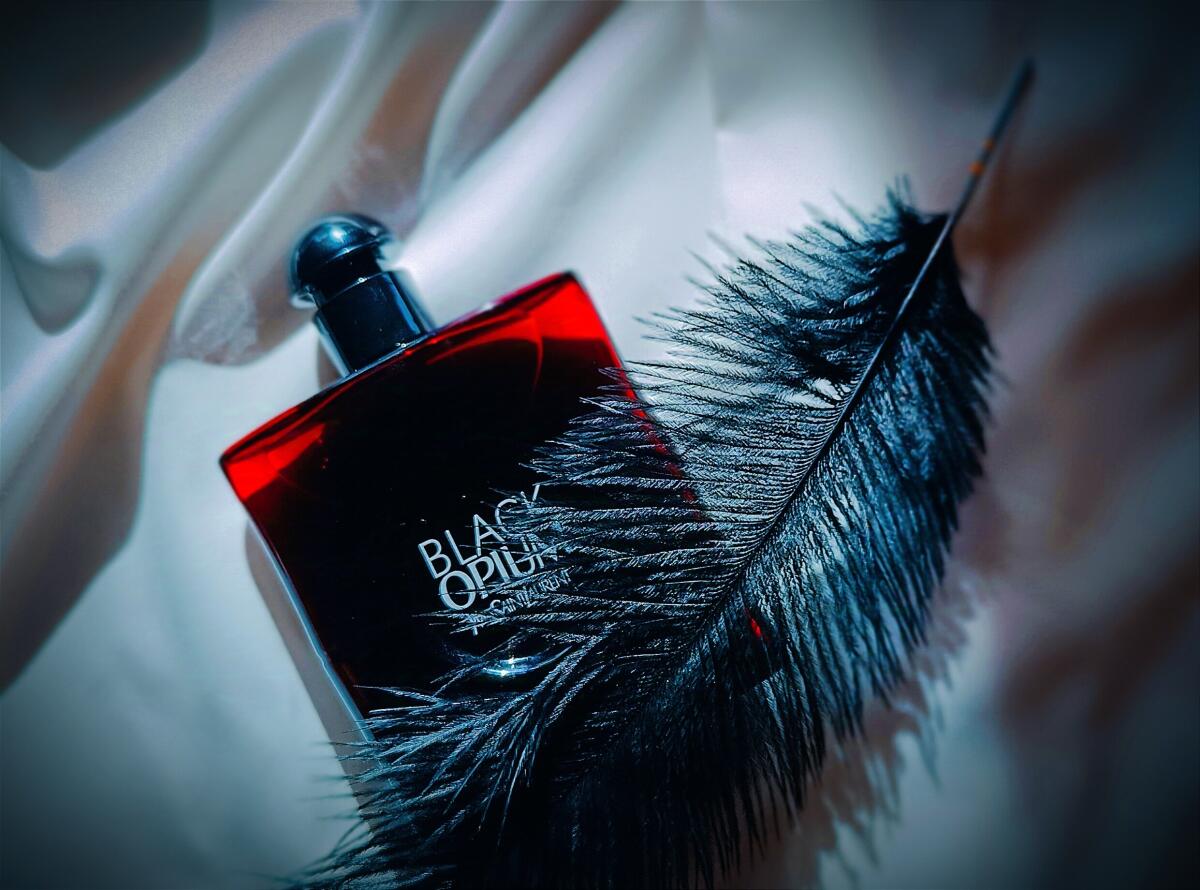 Black Opium Over Red Yves Saint Laurent parfum - un nouveau parfum pour ...