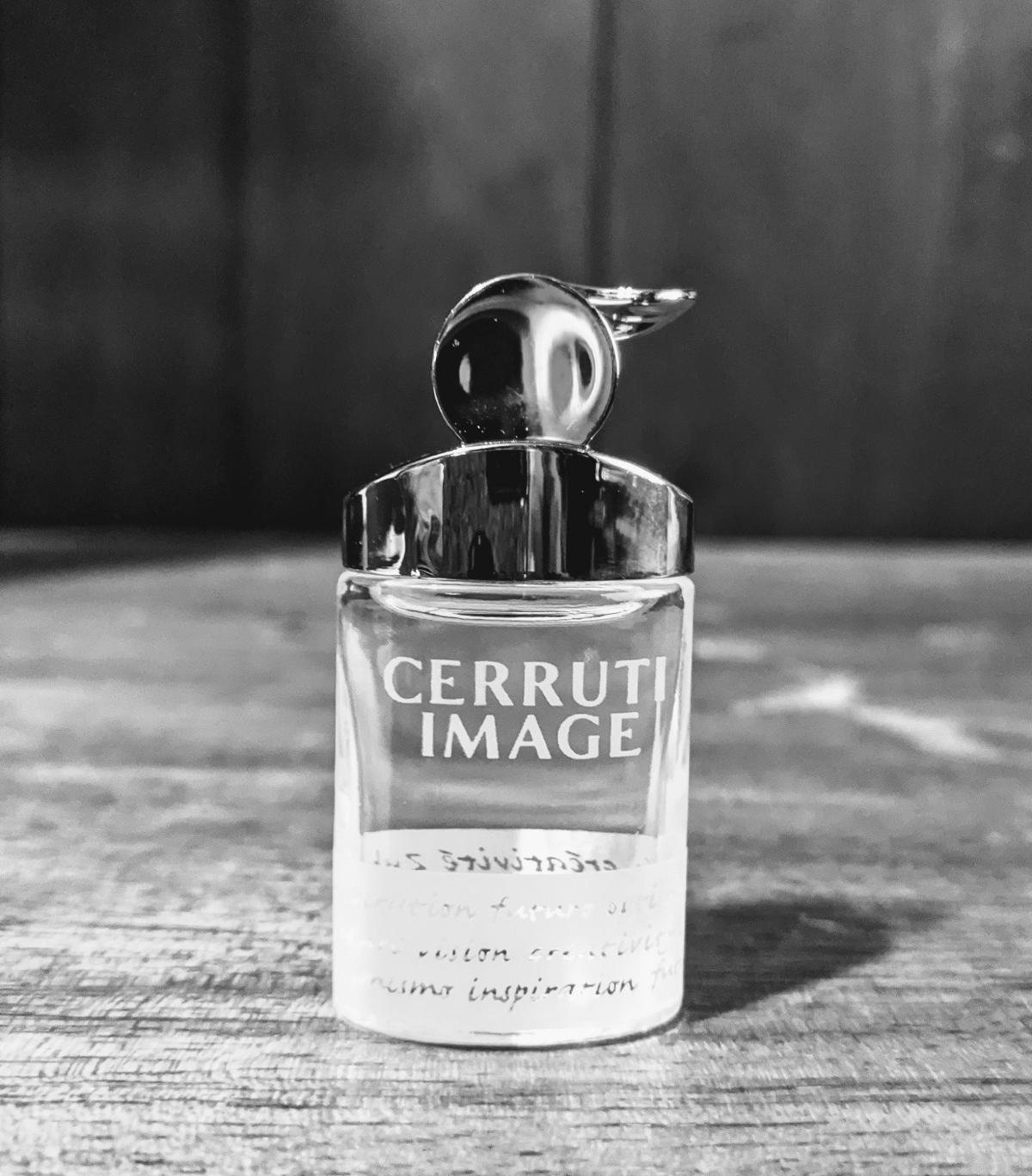 Image Woman Cerruti Parfum - ein es Parfum für Frauen 2000