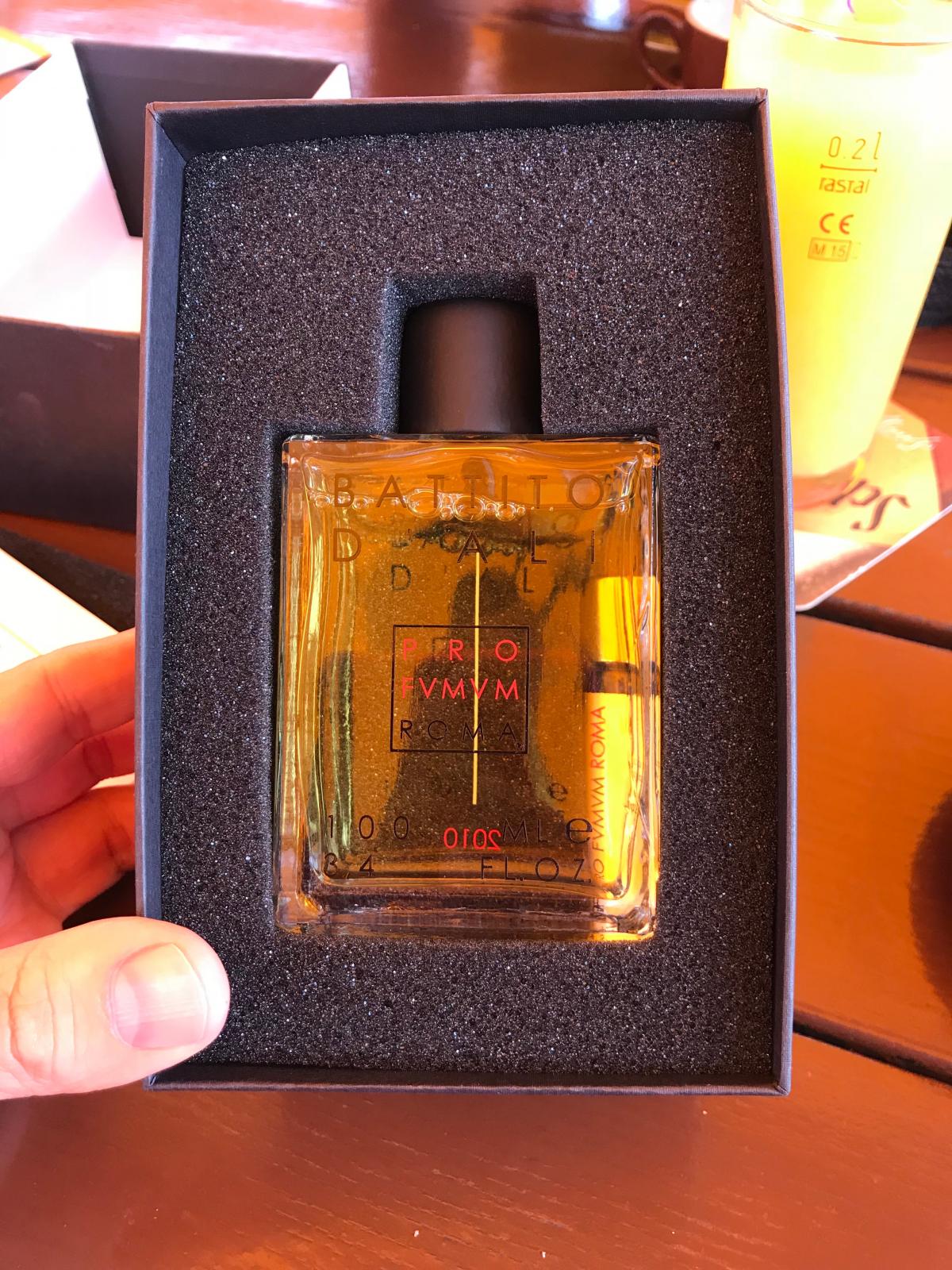 Battito d'Ali Profumum Roma - una fragranza unisex 2010