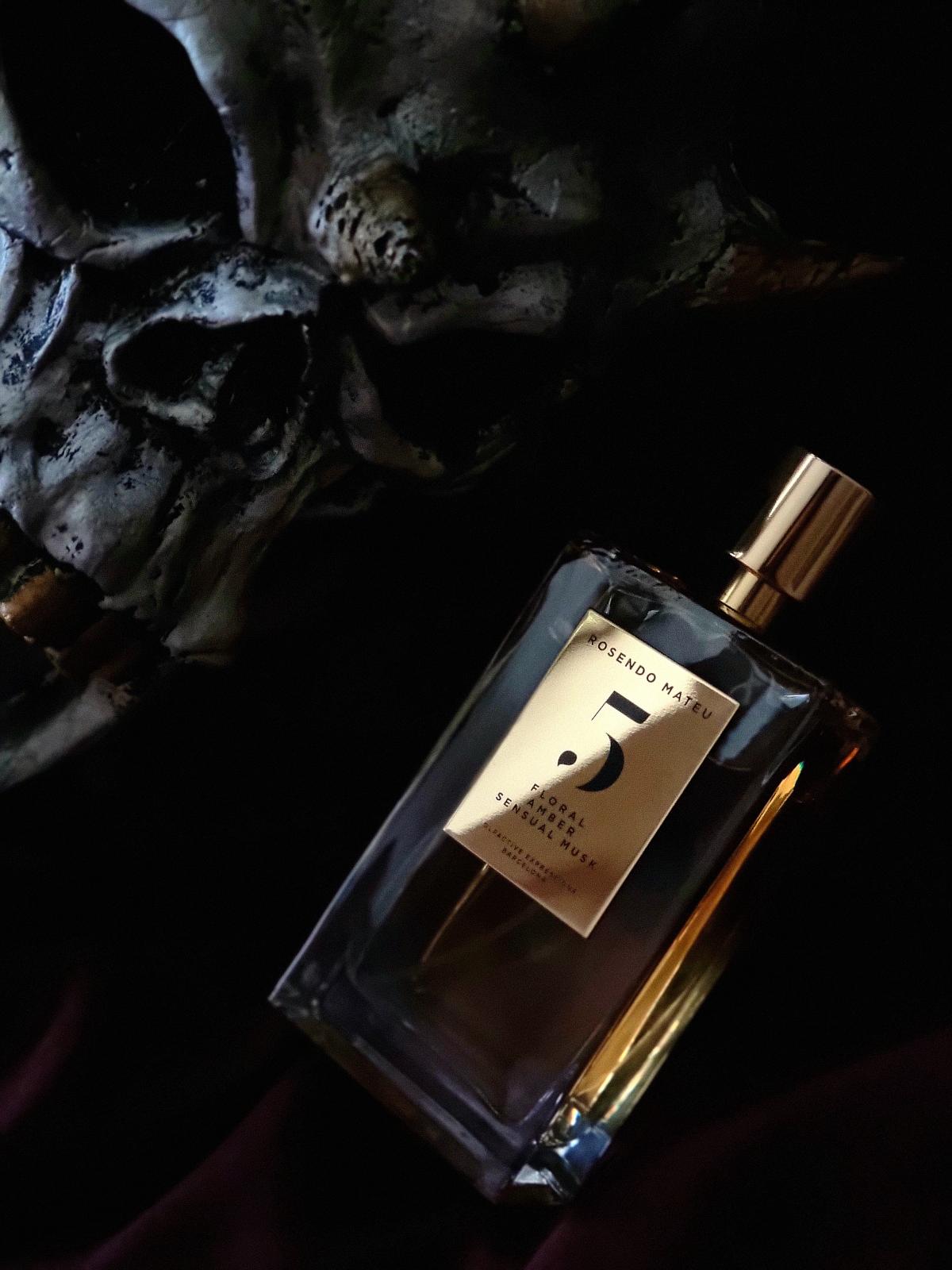 Rosendo Mateu Nº 5 Floral, Amber, Sensual Musk Rosendo Mateu Olfactive ...