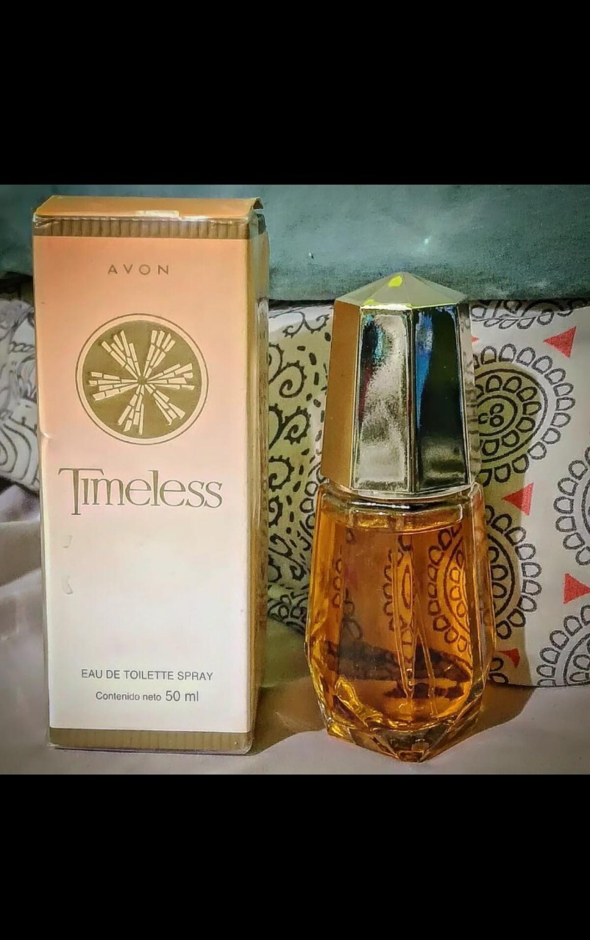 Timeless Avon parfum - een geur voor dames 1974