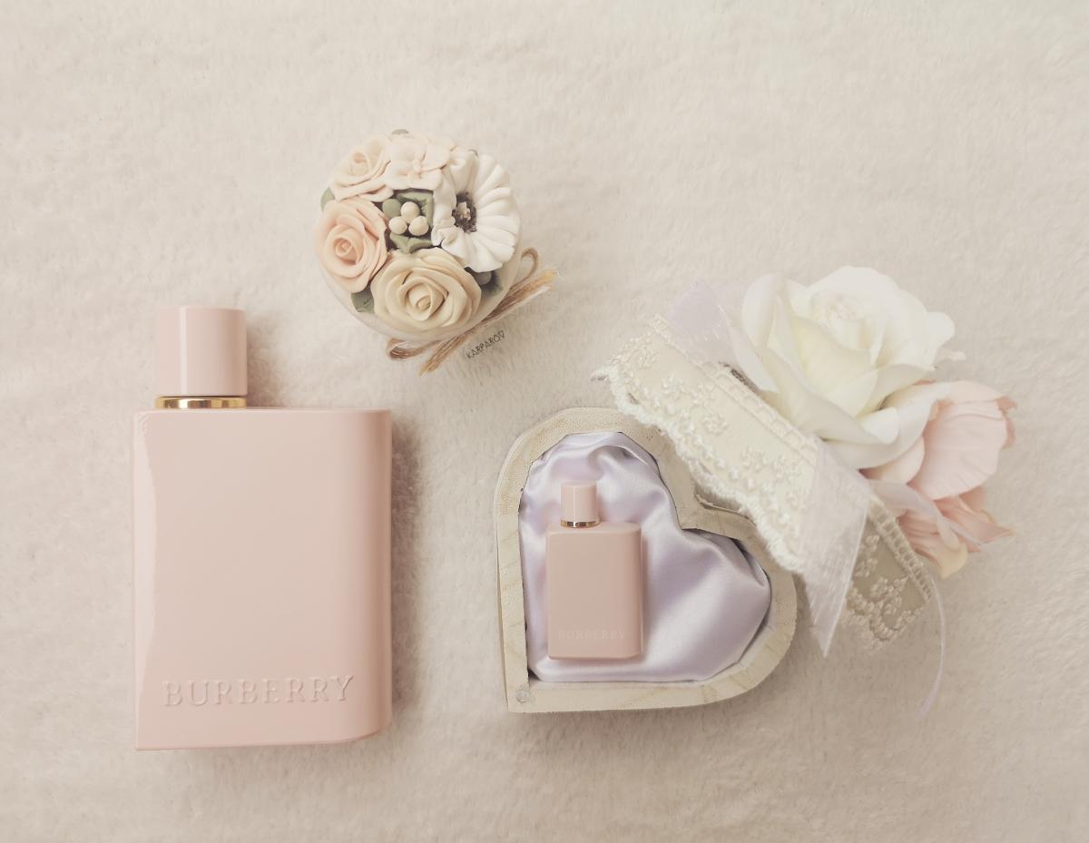 Burberry Her Elixir de Parfum Burberry - una novità fragranza da donna 2022