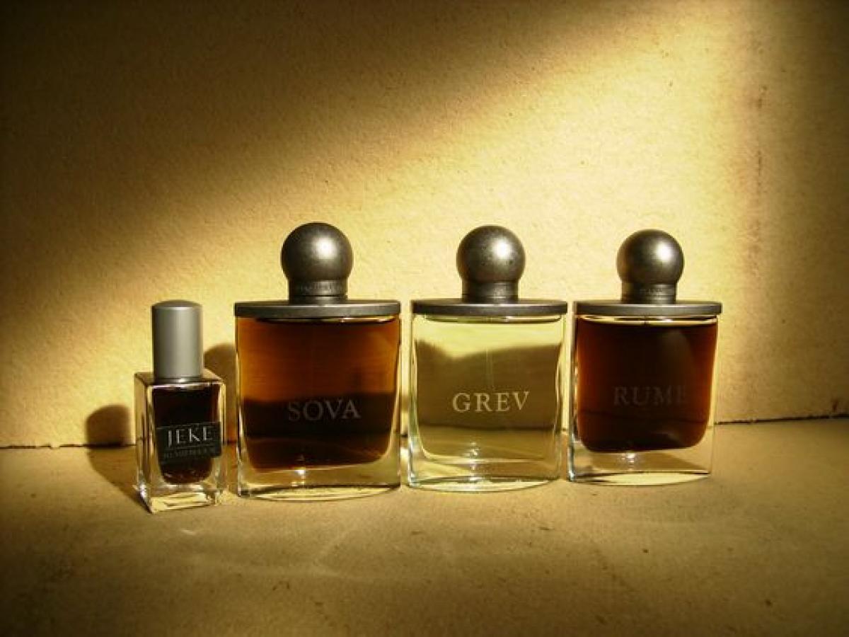 Rume Slumberhouse parfum - un parfum pour homme et femme 2011