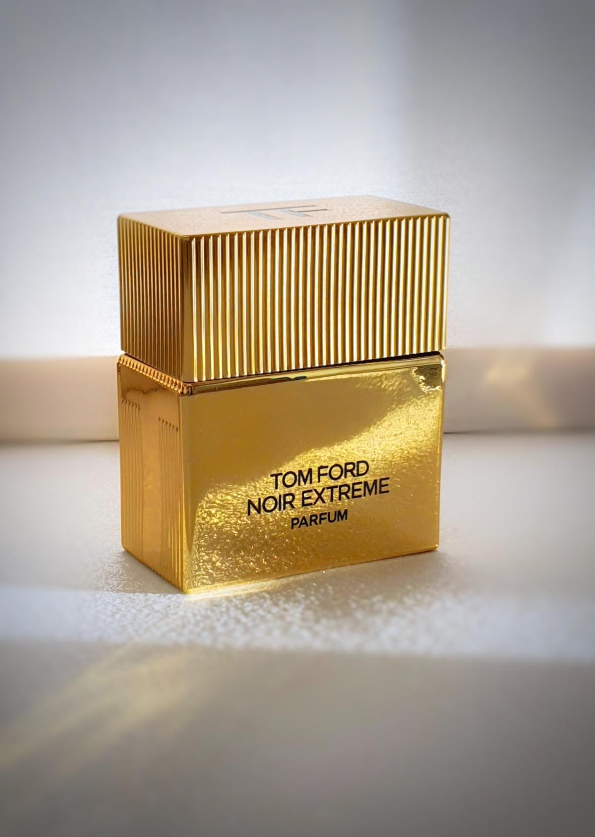 Noir Extreme Parfum Tom Ford - una novità fragranza da uomo 2022