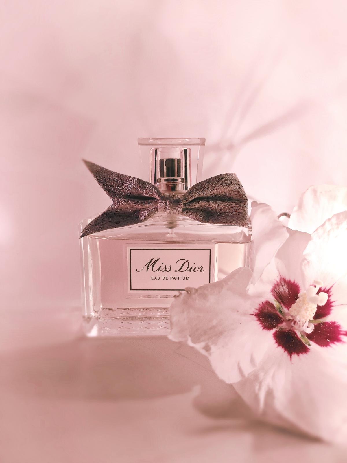 Miss Dior Eau de Parfum (2021) Dior parfem - parfem za žene 2021