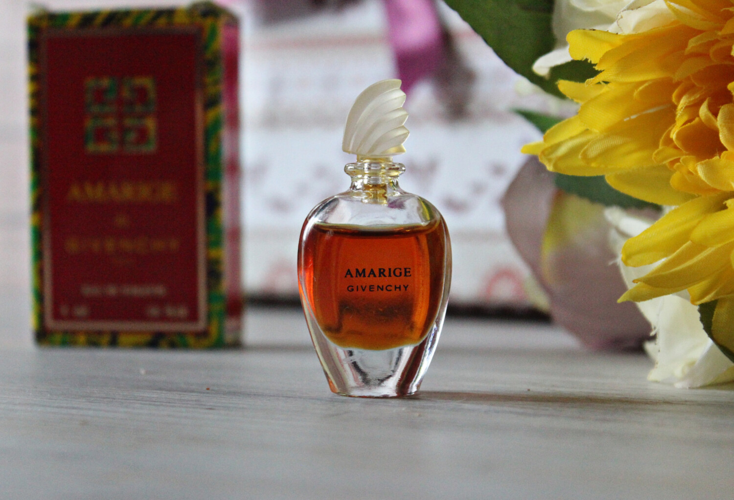 Amarige Givenchy perfume - a fragrância Feminino 1991