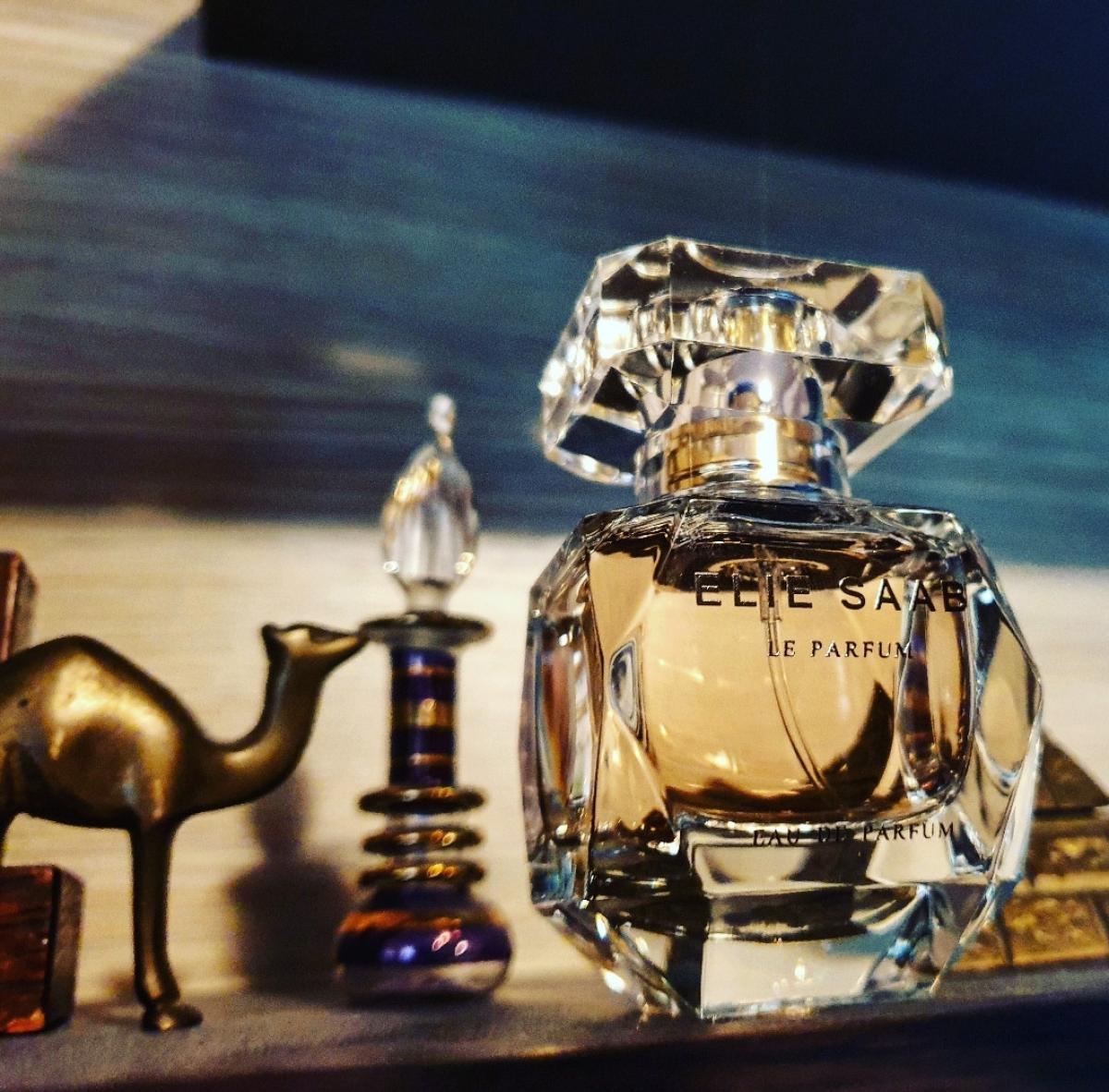 Le Parfum Elie Saab perfumy - to perfumy dla kobiet 2011